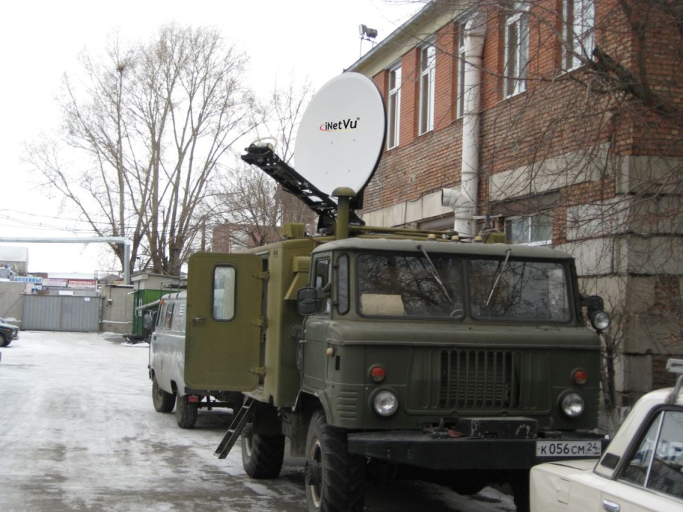 MILITARY SATCOM SOLUTIONS | Mobile Antennas :: C-COM Satellite Systems